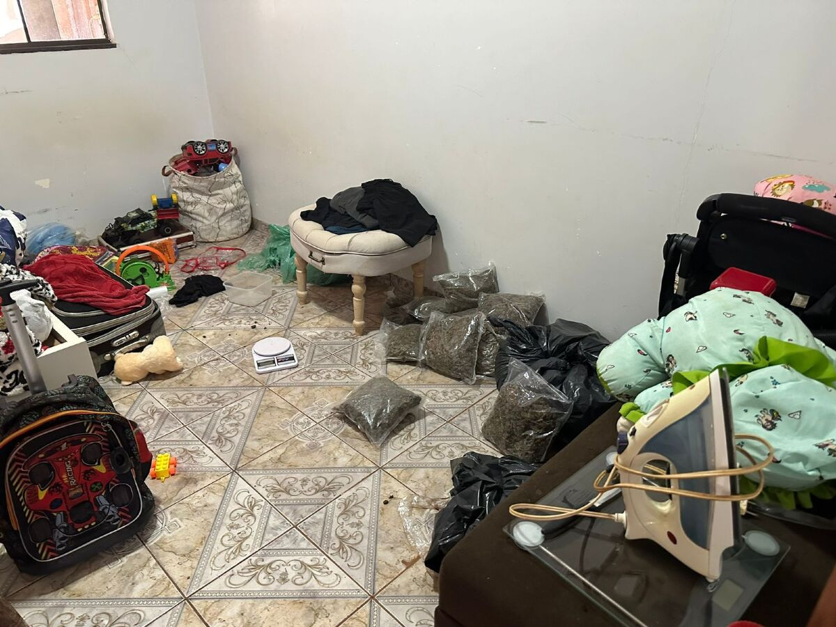 Ponto De Distribuição De Drogas é Fechado Em Dourados Notícias De